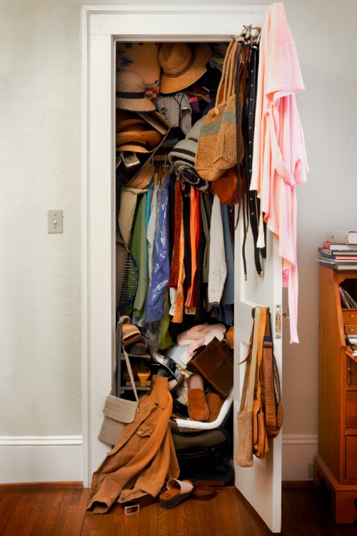 Clutter Busting Tips - Hollywood Storage Center